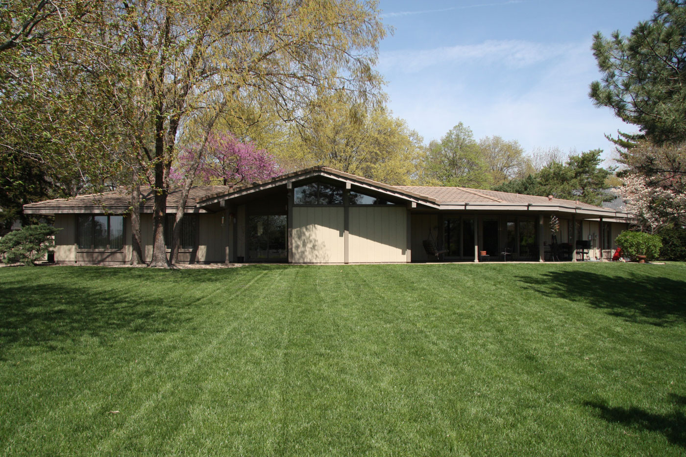 Peters House « Lawrence Modern home